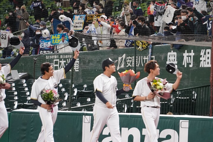 「早く来年が来ないかな」31人の元NPB戦士たちが『PERSOL THE LAST GAME 2022』で見せた“終わり”と”始まり”＜SLUGGER＞ | THE DIGEST