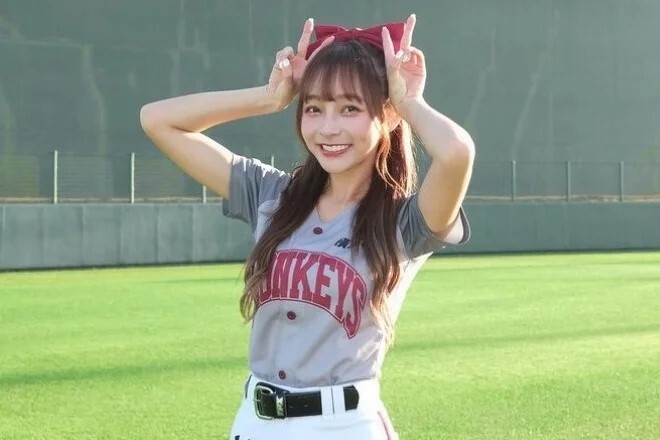 「最高にカワイイ！」台湾人気チアがwbc開幕戦へエール投稿！ ヘソ出しユニ姿に「腹筋がいい感じですね」 The Digest