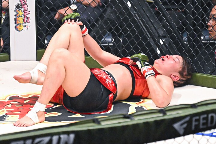 「ごめんなさい」無念の一本負けで号泣したRENAがファンへ謝罪「あと一歩踏み込めなかった、追い込めなかった」【RIZIN】 | THE DIGEST