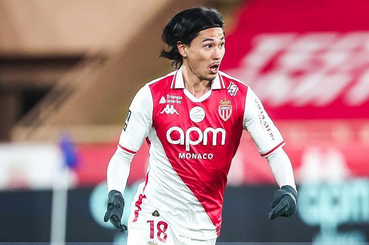 「相手守備陣を最も苦しめた」1G2Aで4ゴールに関与の南野拓実を現地メディアが高評価！「絶好のタイミングで復調した」 | THE DIGEST